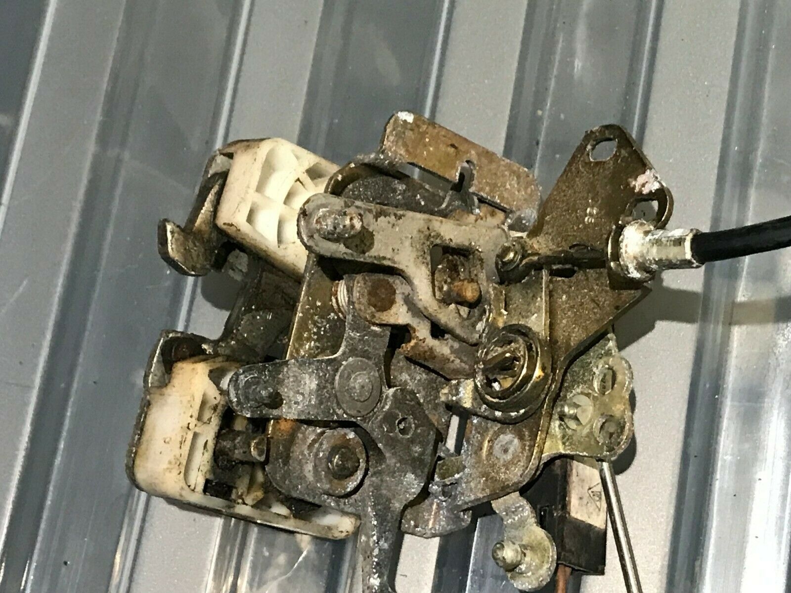 Porsche 924 944 Passenger Left Side Door Lock Mechanism led lock ...