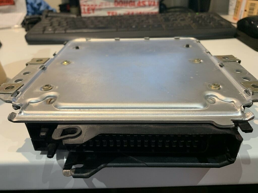 PORSCHE 944 2.5 16V ENGINE ECU 944 ENGINE ECU 1988 YEAR