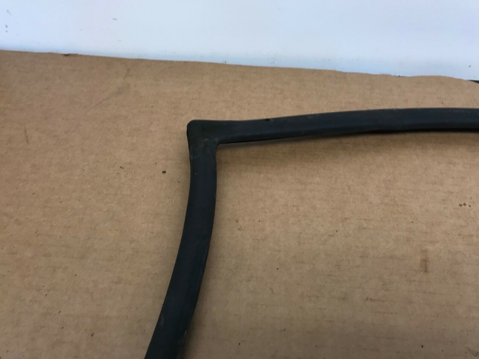 Porsche 911 Rubber Door Seal. Porsche 912 / 911 / 964 Coupe Fits left ...