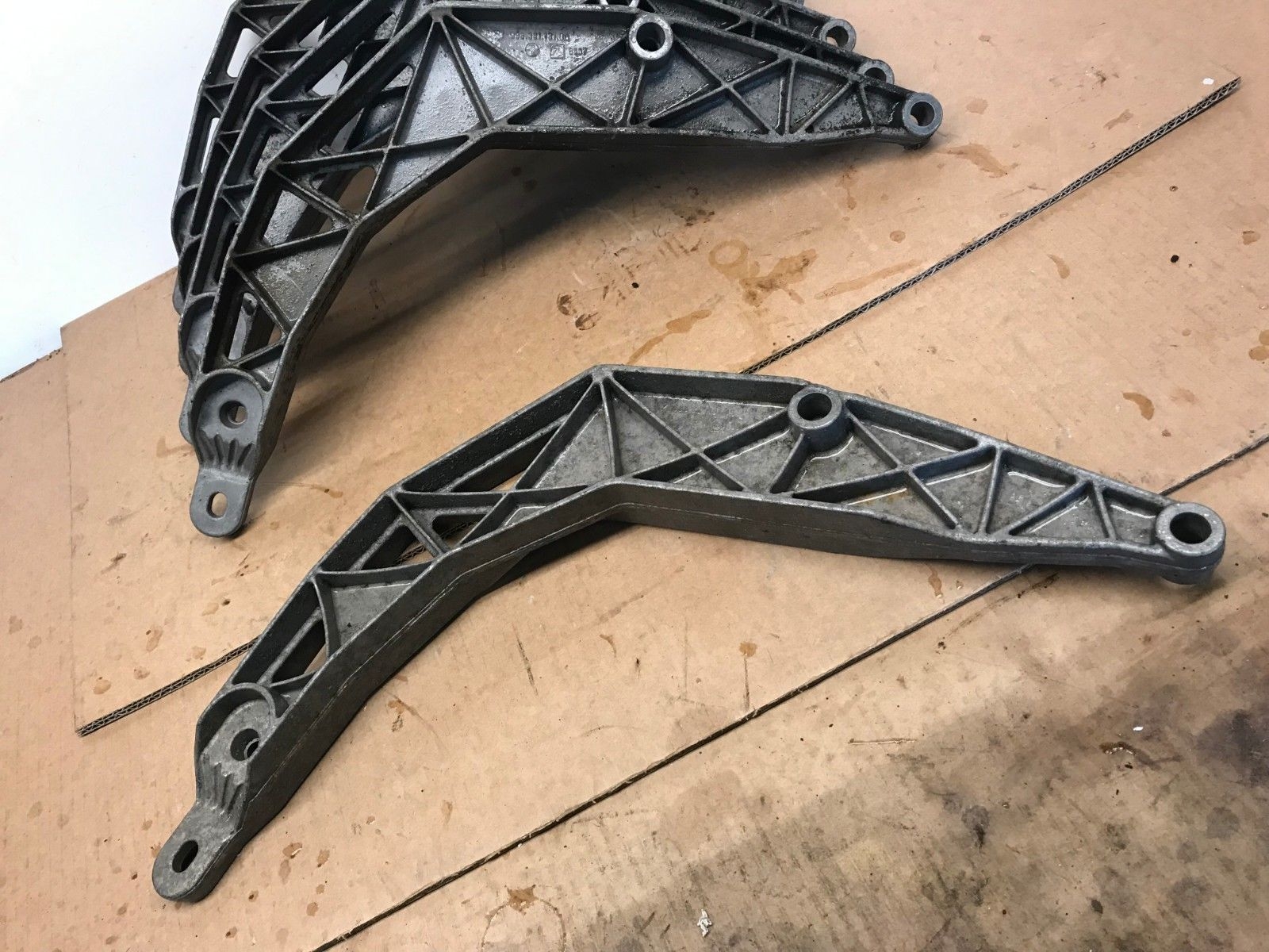 Porsche 911 993 Cross Beams Rear Axle Good Condition 99333113106 EAS 09 ...