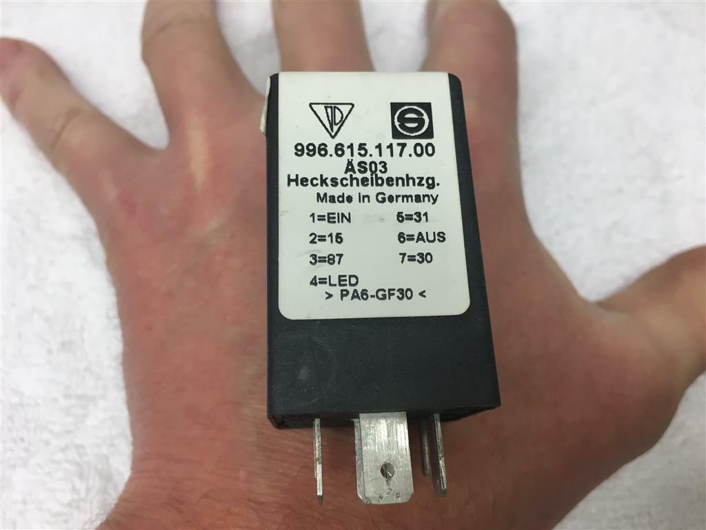 Genuine Porsche Boxster 986 Heated Rear Screen Relay 99661511700 Used