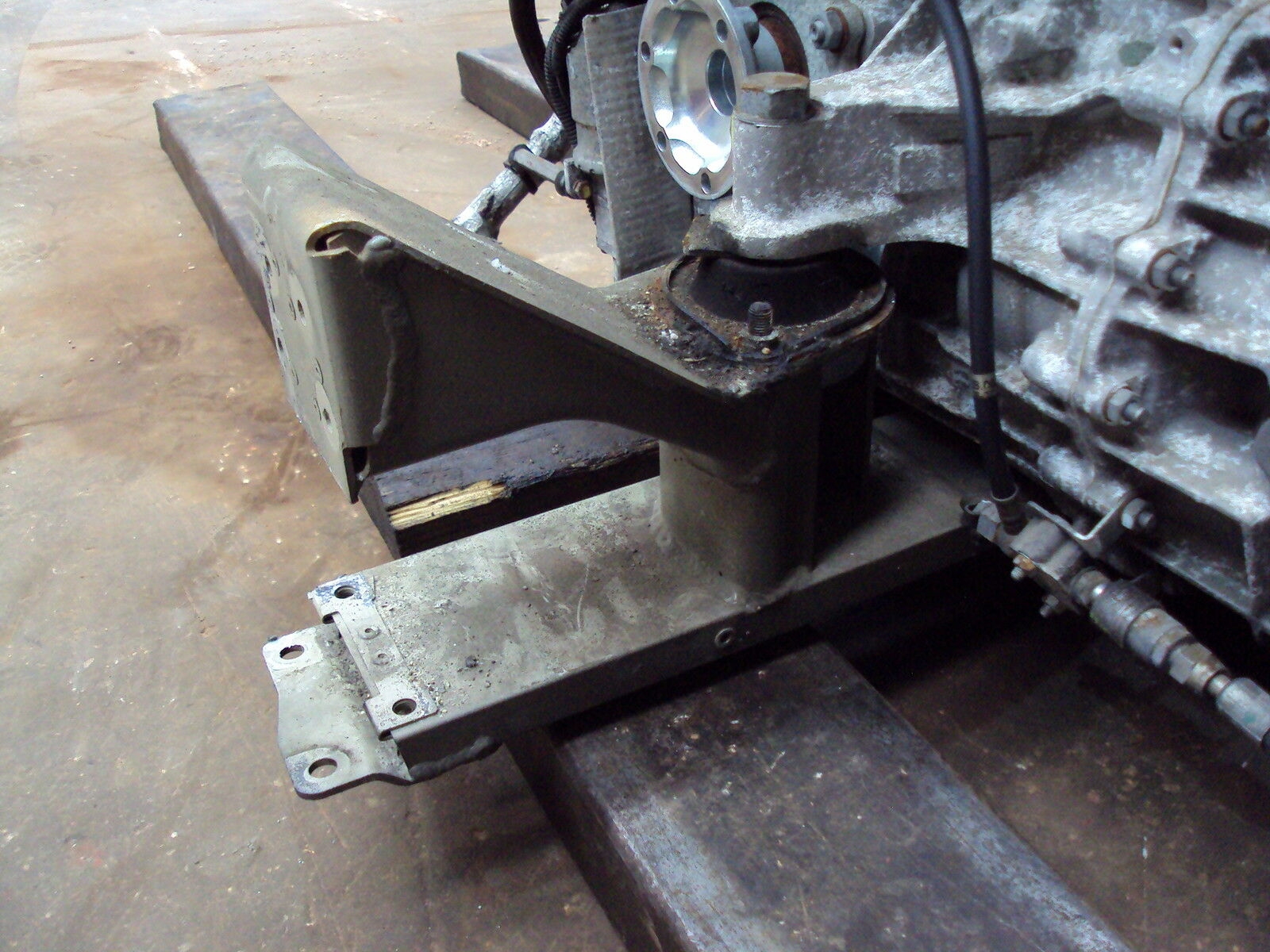 Ferrari 612 Scaglietti Gearbox Subframe RX57MVV F612 GEARBOX MOUNTS