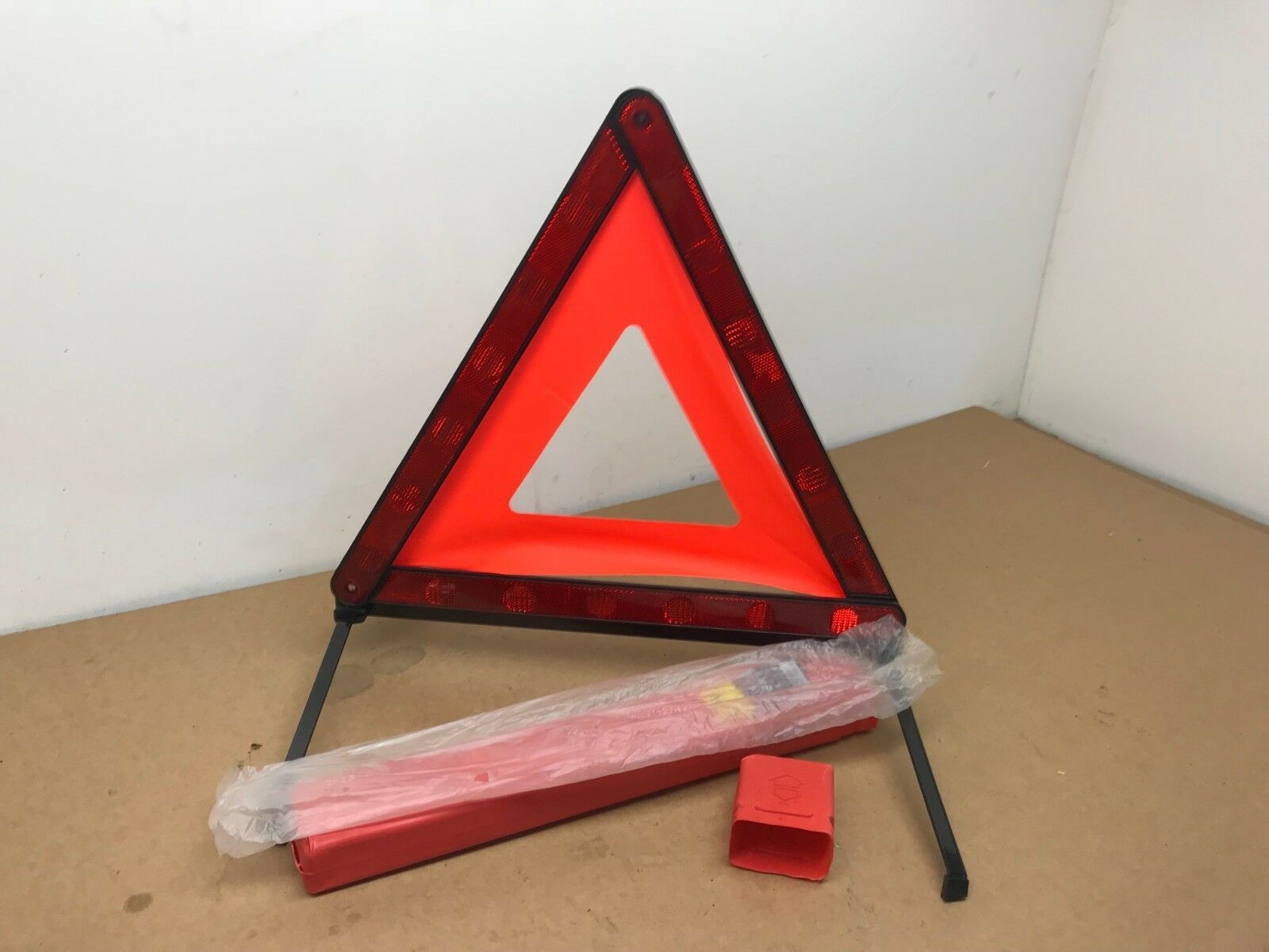 AA CAR ESSENTIALS EMERGENCY WARNING TRIANGLE EU DRIVING MUST HAVE
