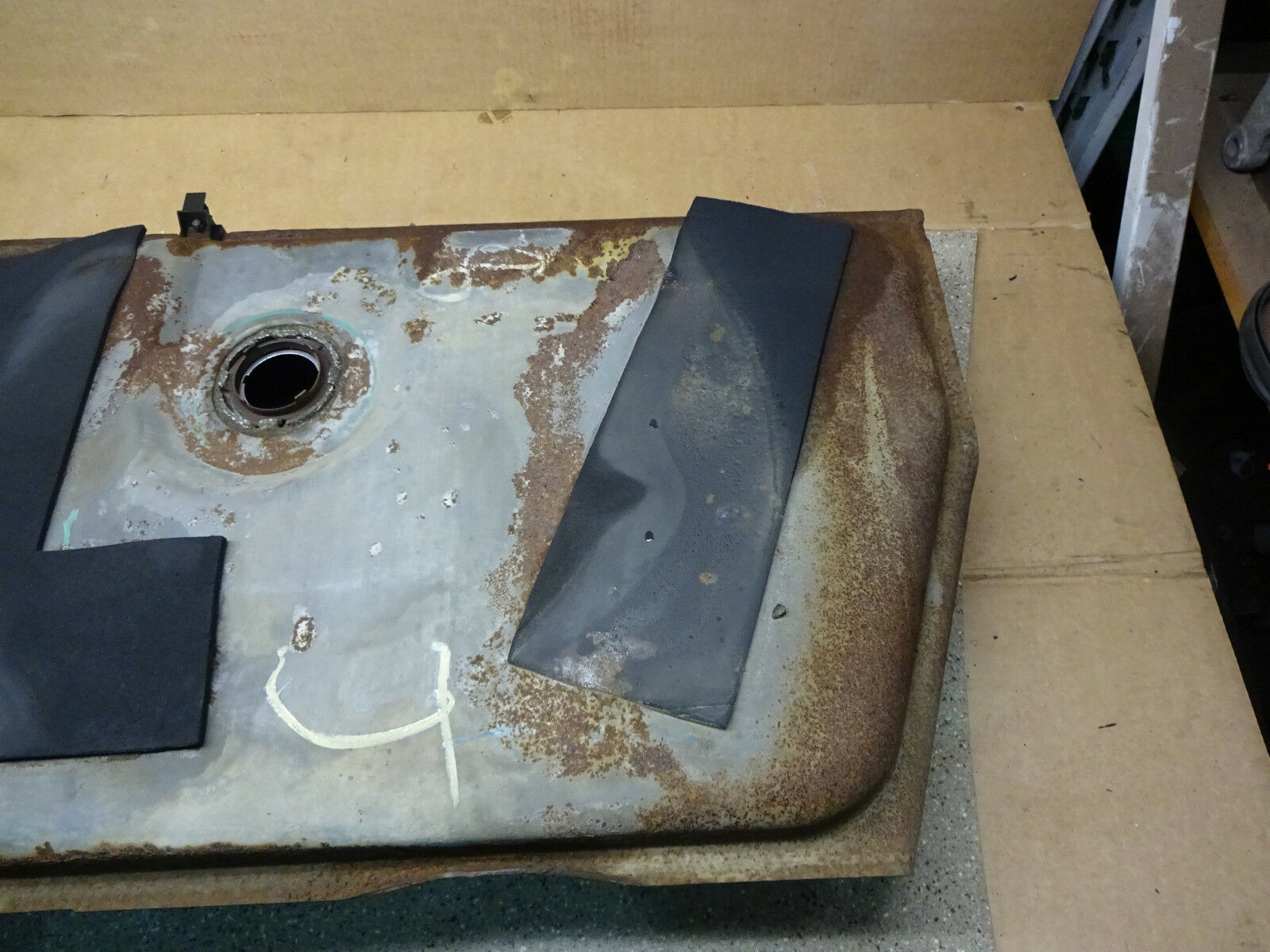 Ford Mustang 5.0 GT Fuel Tank SN95 Fuel Tank 1994 Mustang Gas Tank