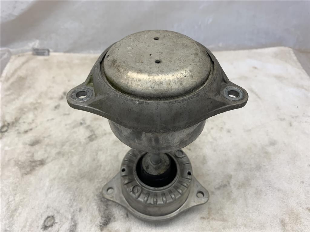Porsche 996 Carrera Engine Mount Boxster 986 Gearbox Mount 99337504905 ...