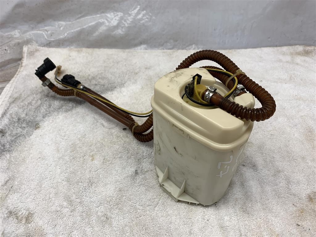 PORSCHE 986 BOXSTER 2.7 FUEL PUMP WITH SWIRL POT 99662010200