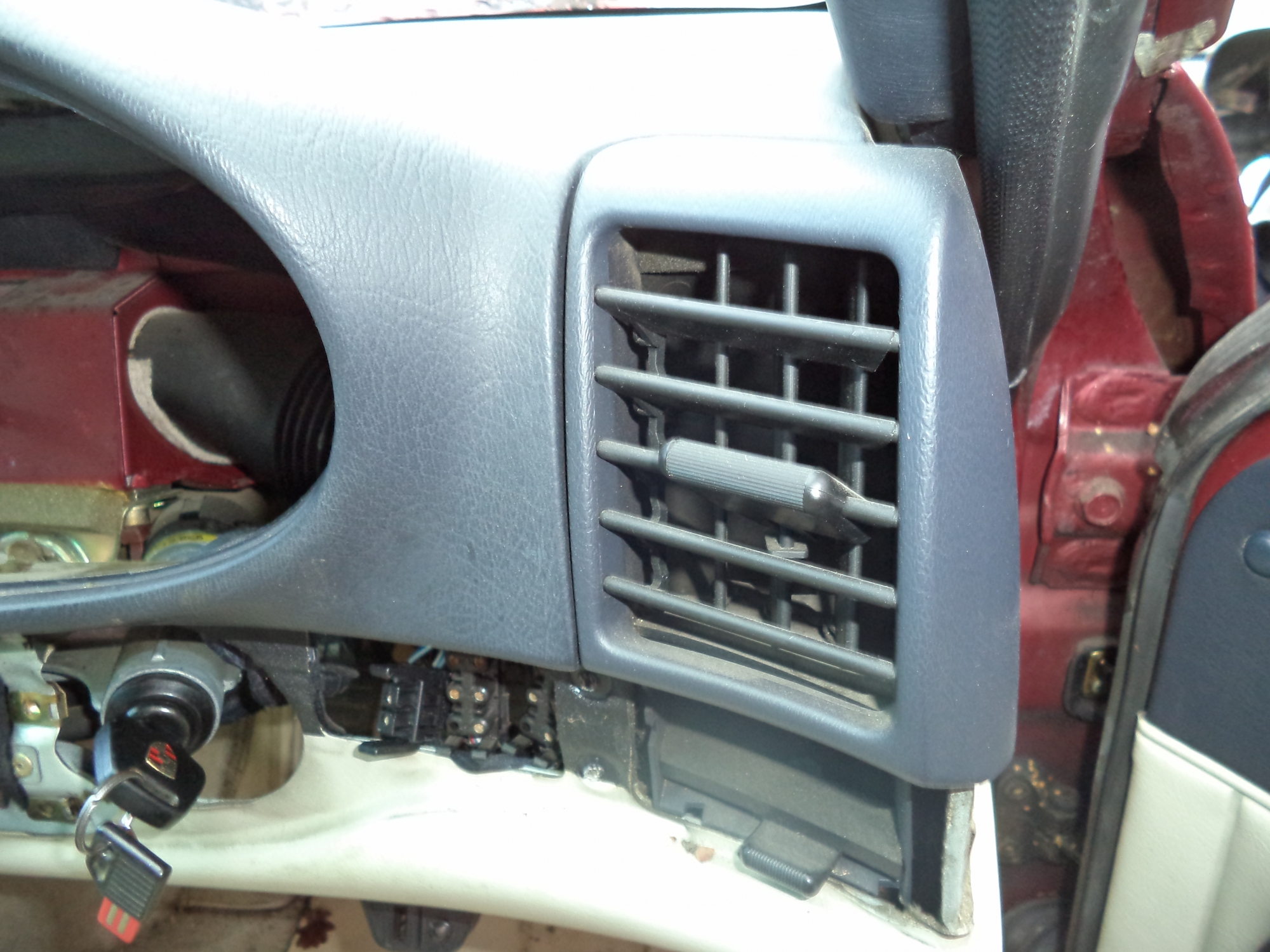 PORSCHE 944 DRIVERS SIDE DASH VENT F285EMW 94457225200