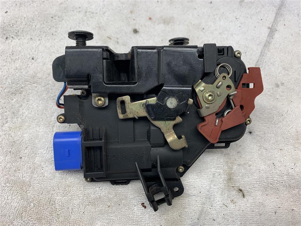 Porsche Boxster Cayman (987) Door Lock LEFT Side N/S 3D2837015