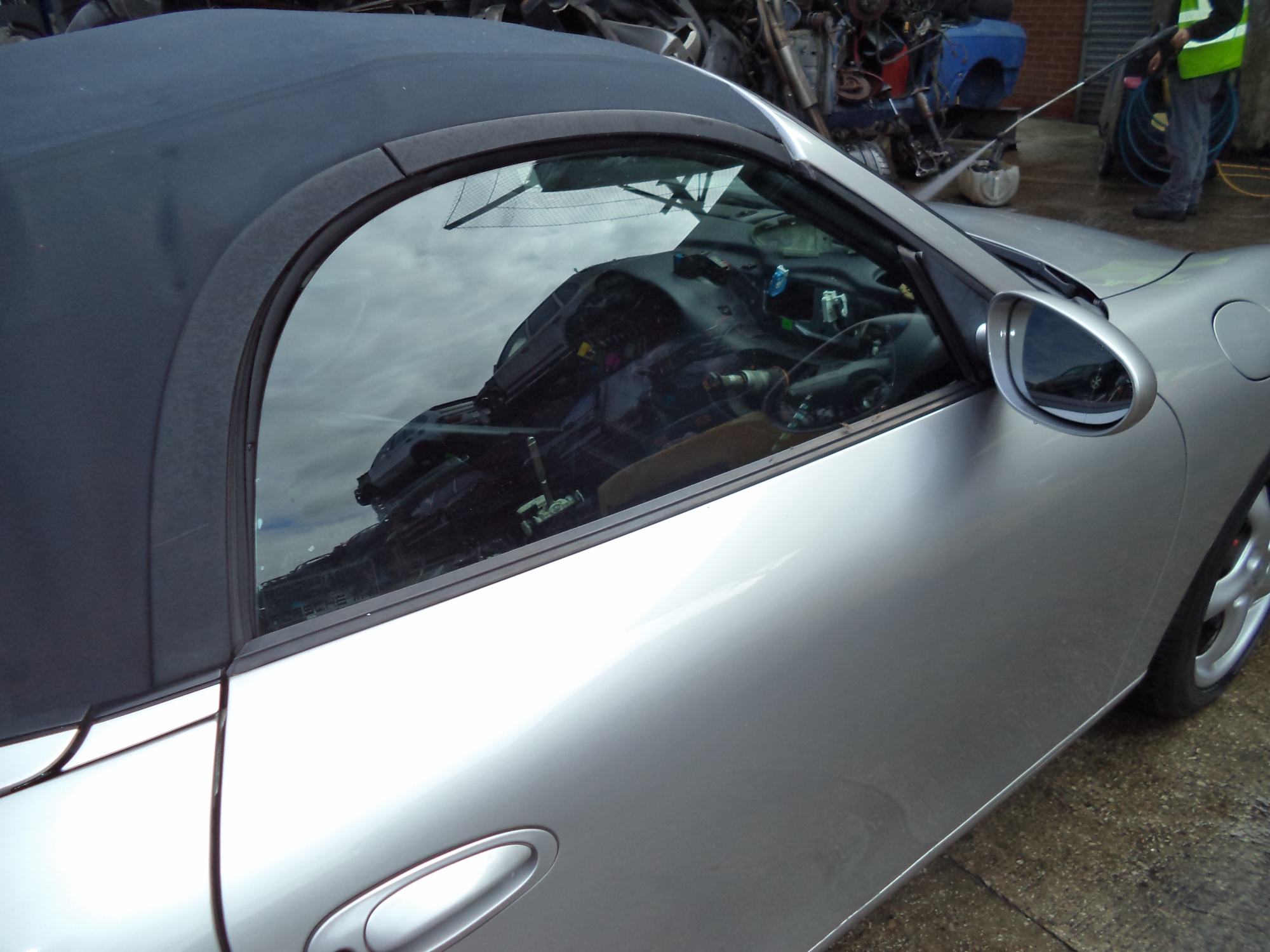 PORSCHE BOXSTER 986 DRIVERS DROP GLASS G7CEF O/S DOOR GLASS