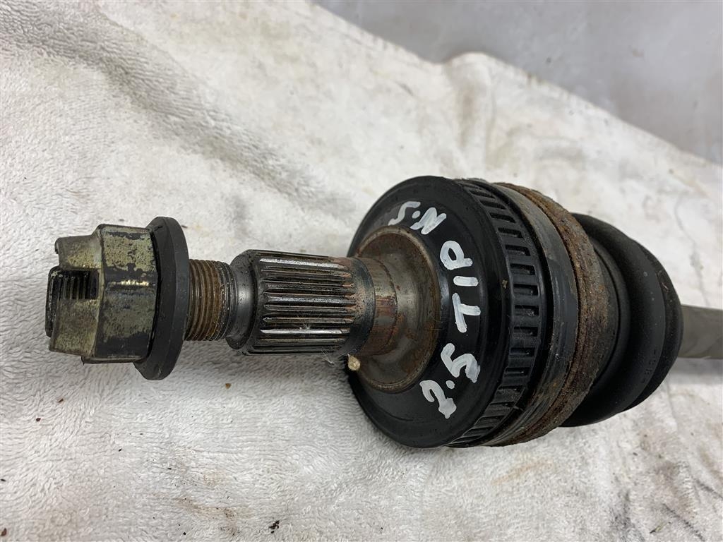 Porsche Boxster (986) Driveshaft 2.5 Litre Tiptronic Left or Right ...
