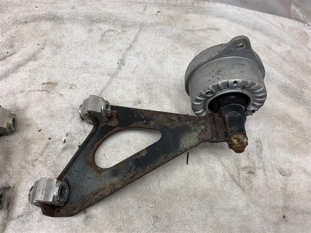 Porsche Boxster Gearbox Mounting Brackets Left & Right 5 Speed Manual 2 ...