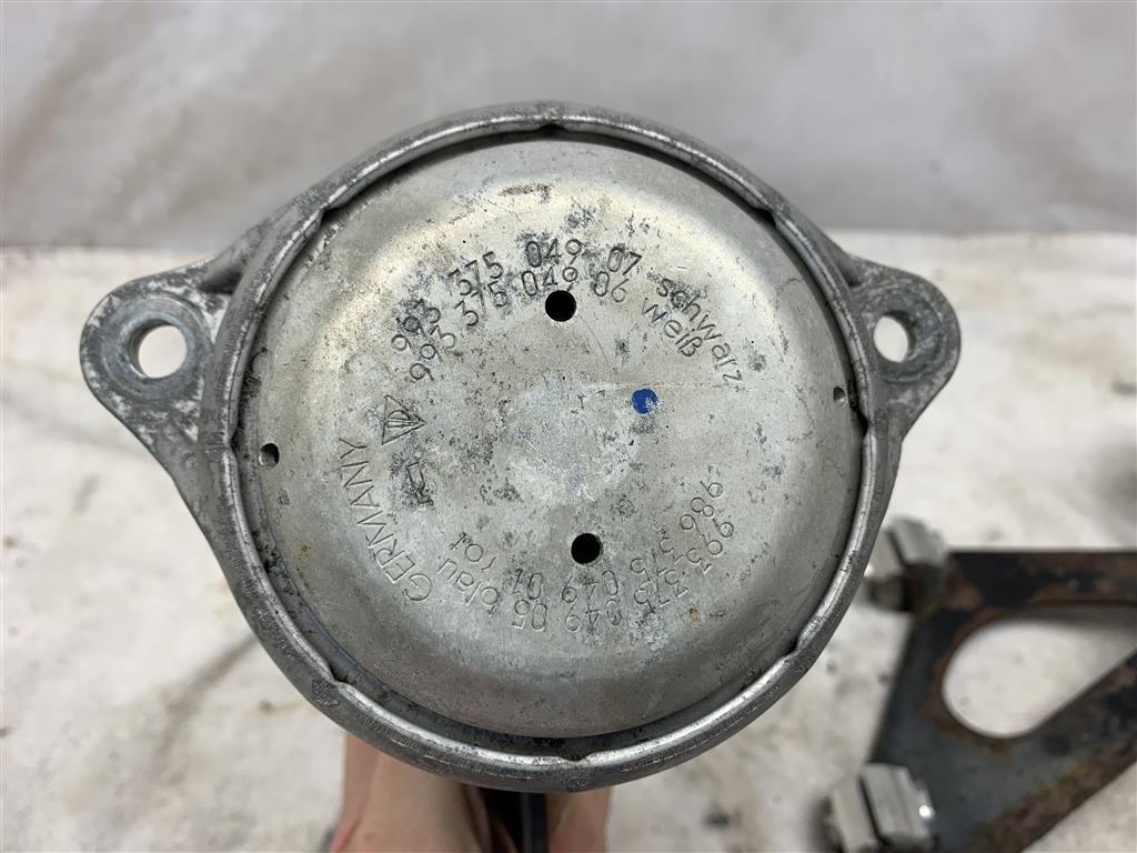 Porsche Boxster Gearbox Mounting Brackets Left & Right 5 Speed Manual 2 ...