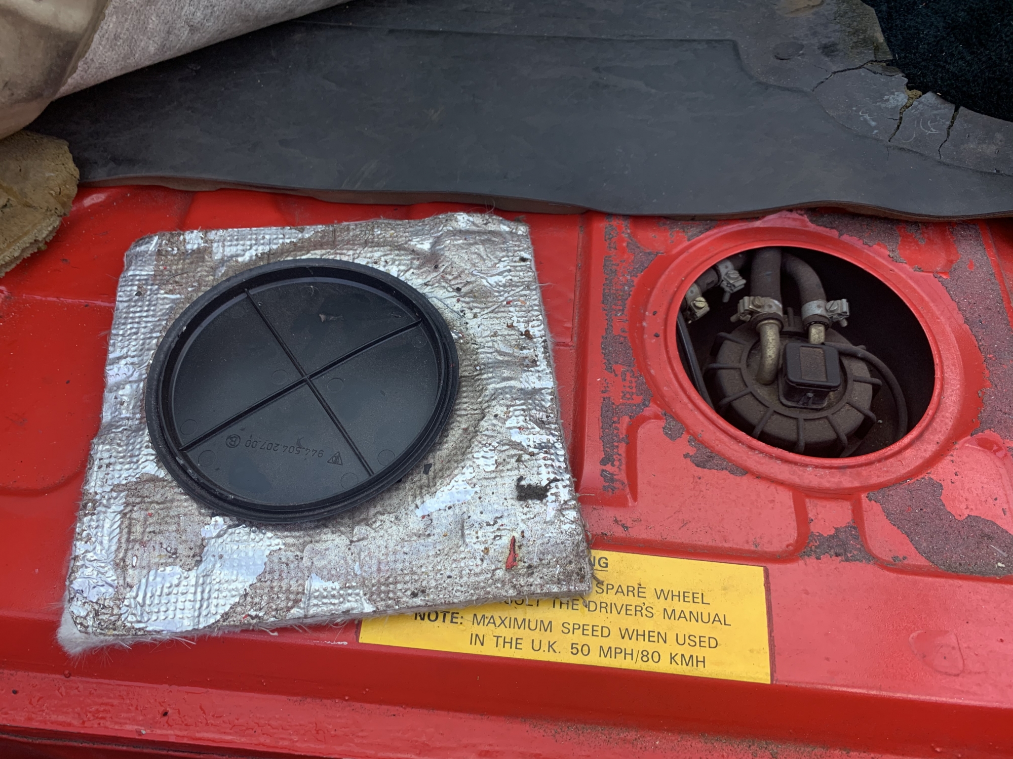 PORSCHE 944 FUEL TANK TOP COVER FUEL TANK COVER