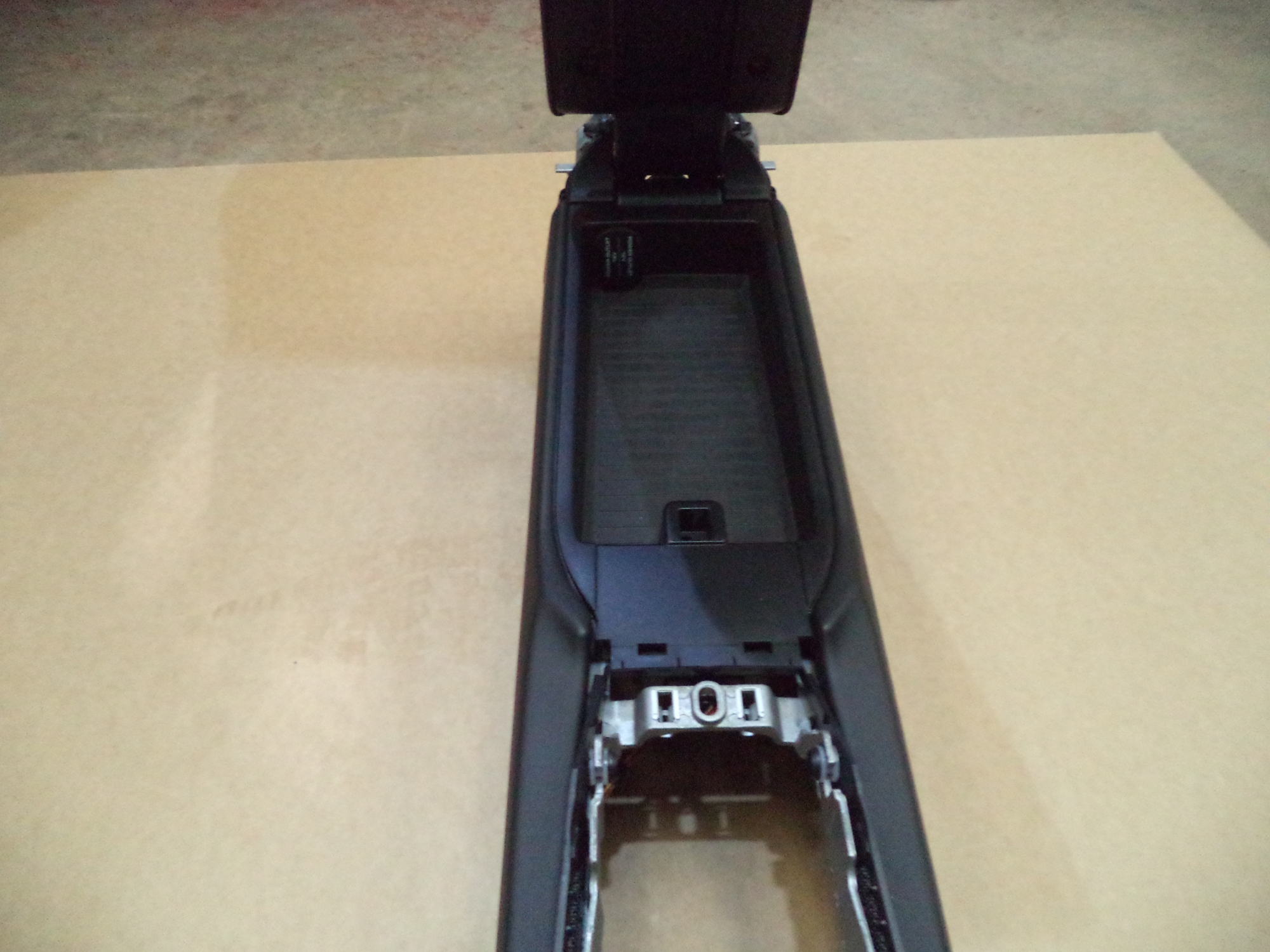 PORSCHE 911 991 CENTRE CONSOLE FRAME WITH ARMREST IN BLACK SV14 LHK 991 ...