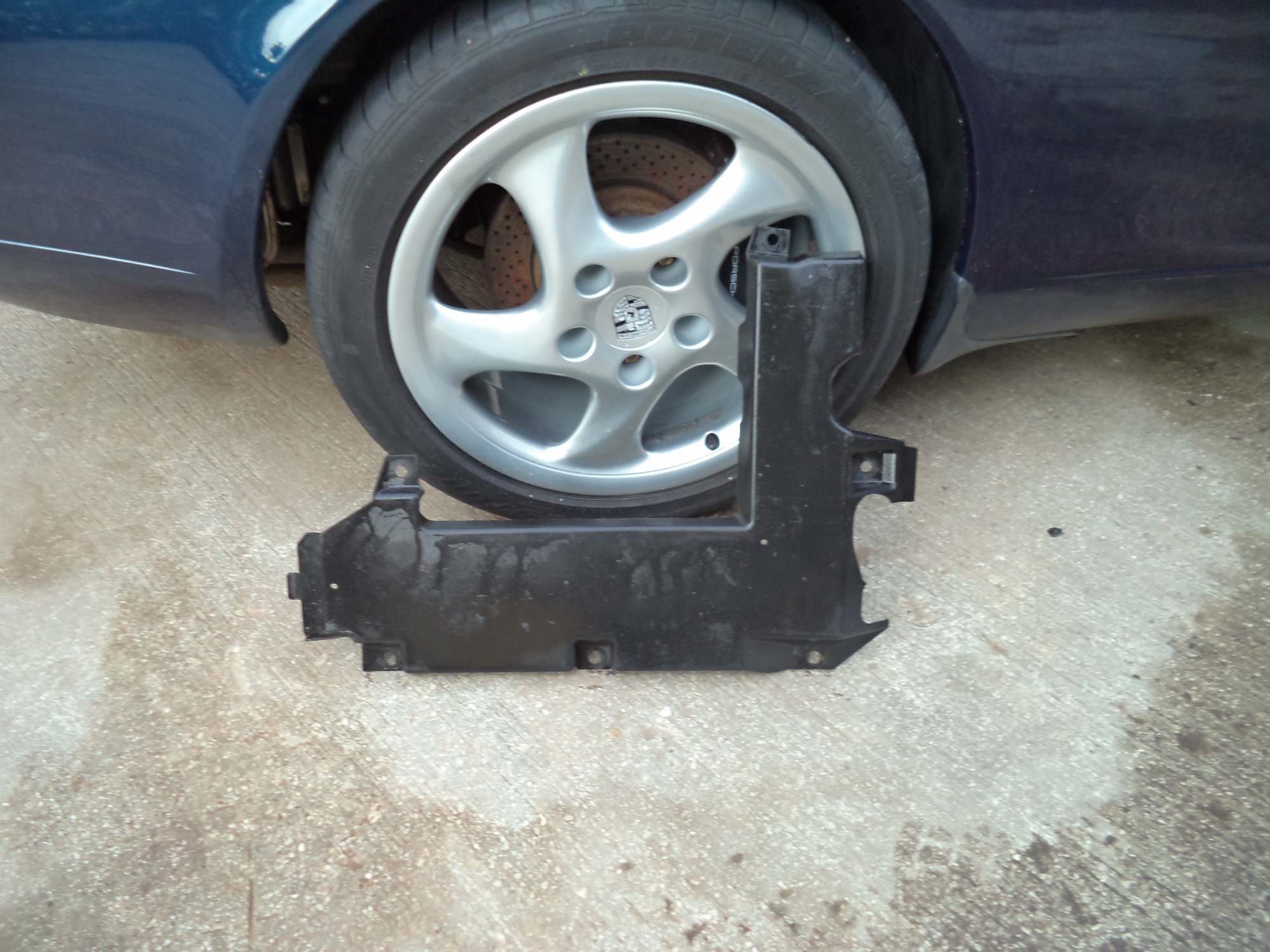 PORSCHE 996 PLASTIC UNDER TRAY S737TJX 99650456100
