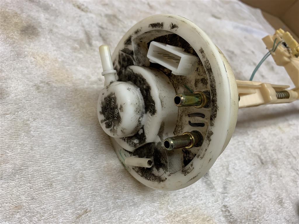 Porsche 996 Fuel Level Sender Porsche Boxster Fuel level Sender 99662002200