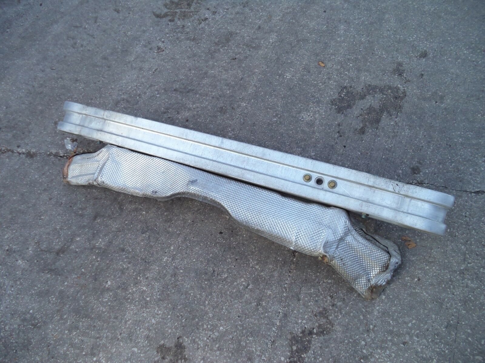 PORSCHE BOXSTER REAR BUMPER BAR PORSCHE BOXSTER REAR BUMPER SUPPORT LG02EFG