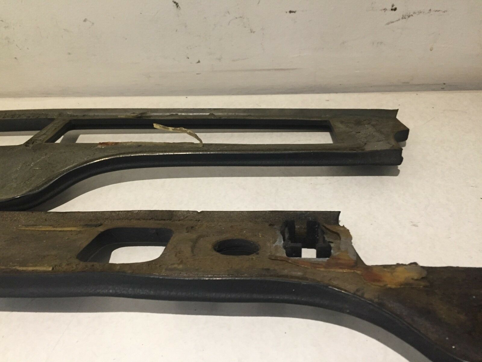 93- 96 CAMARO AUTOMATIC SHIFT SHIFTER SLIDE PLATE CENTER CONSOLE EAS171018