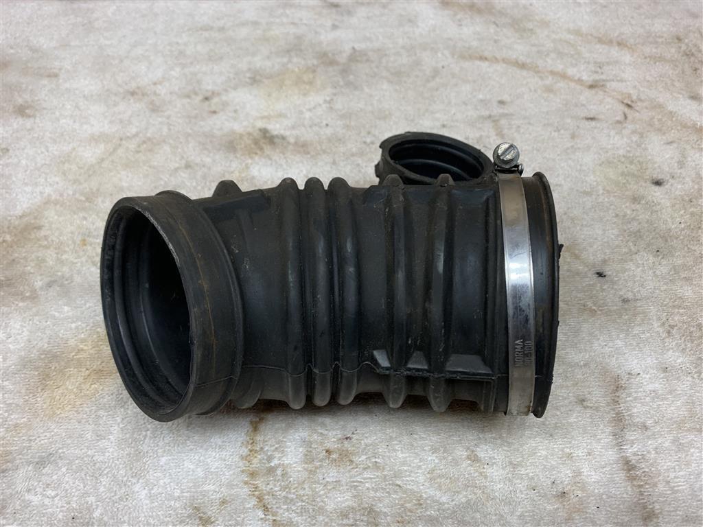 1999 Porsche 996 911 3.4 Rubber Intake boot Air Intake 99611022157