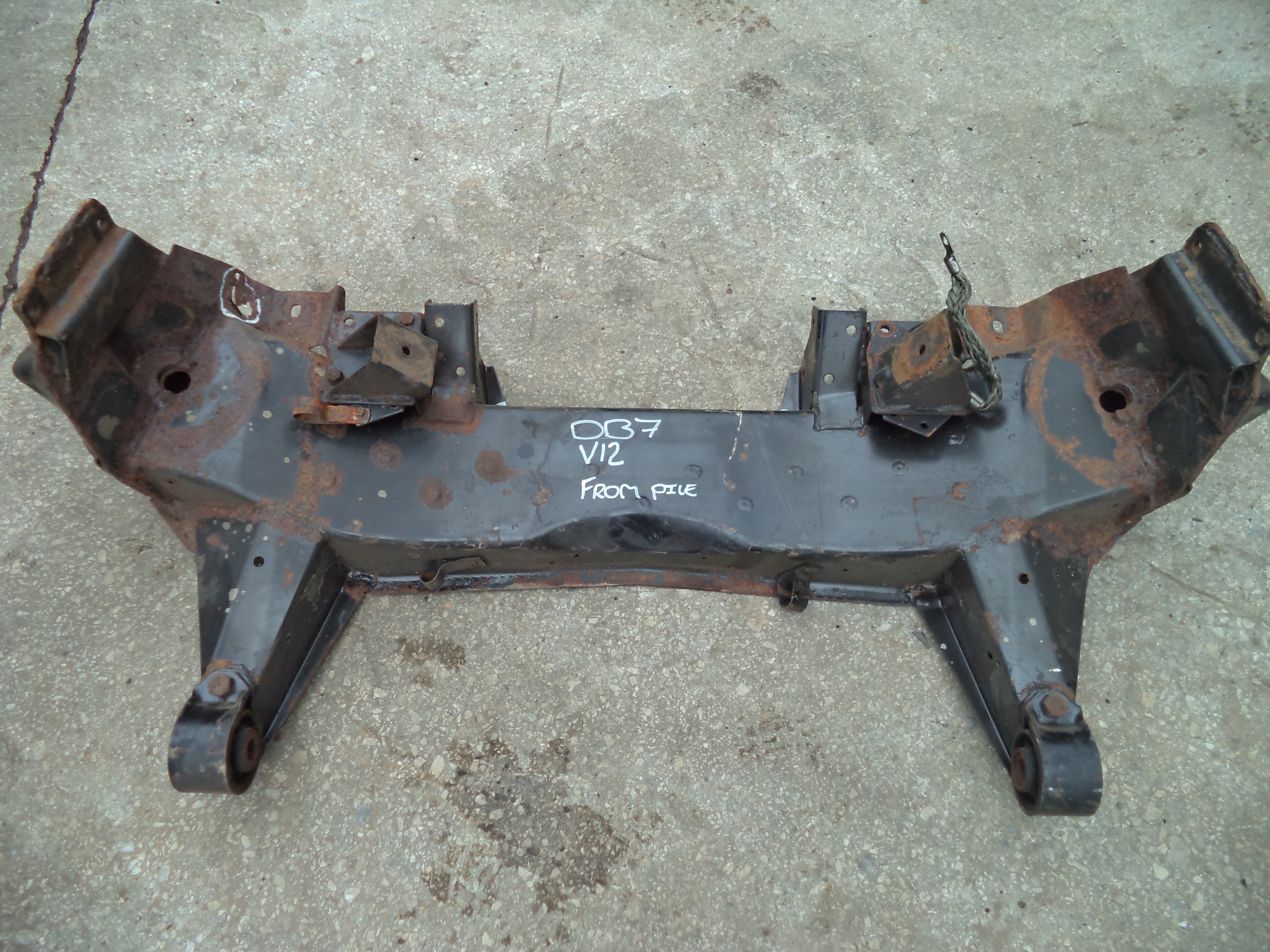 ASTON MARTIN DB7 V12 VANTAGE FRONT SUBFRAME. DB7 SUBFRAME E1PMS SPC5169