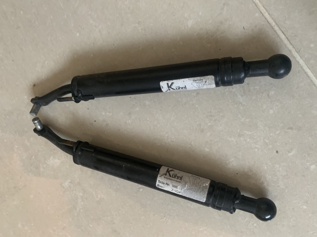 PORSCHE BOXSTER ROOF PUSH RODS COVH 05 ROOF PUSH ROD