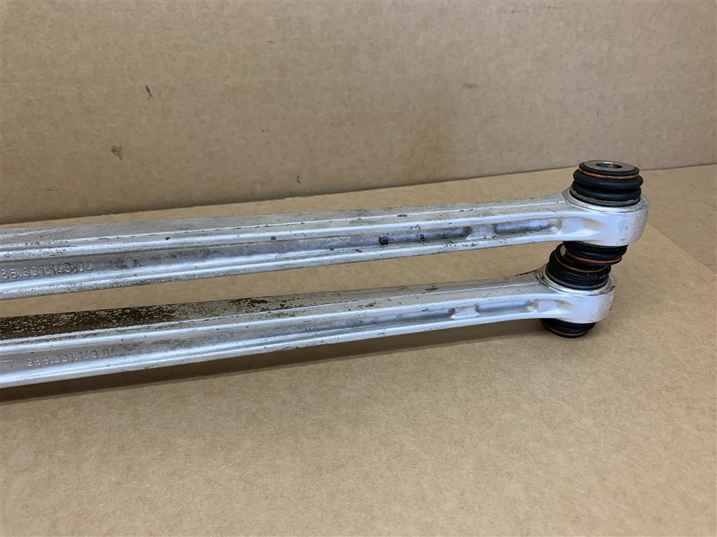 PORSCHE BOXSTER 986 REAR SUSPENSION CONTROL ARM FORK 98633114304