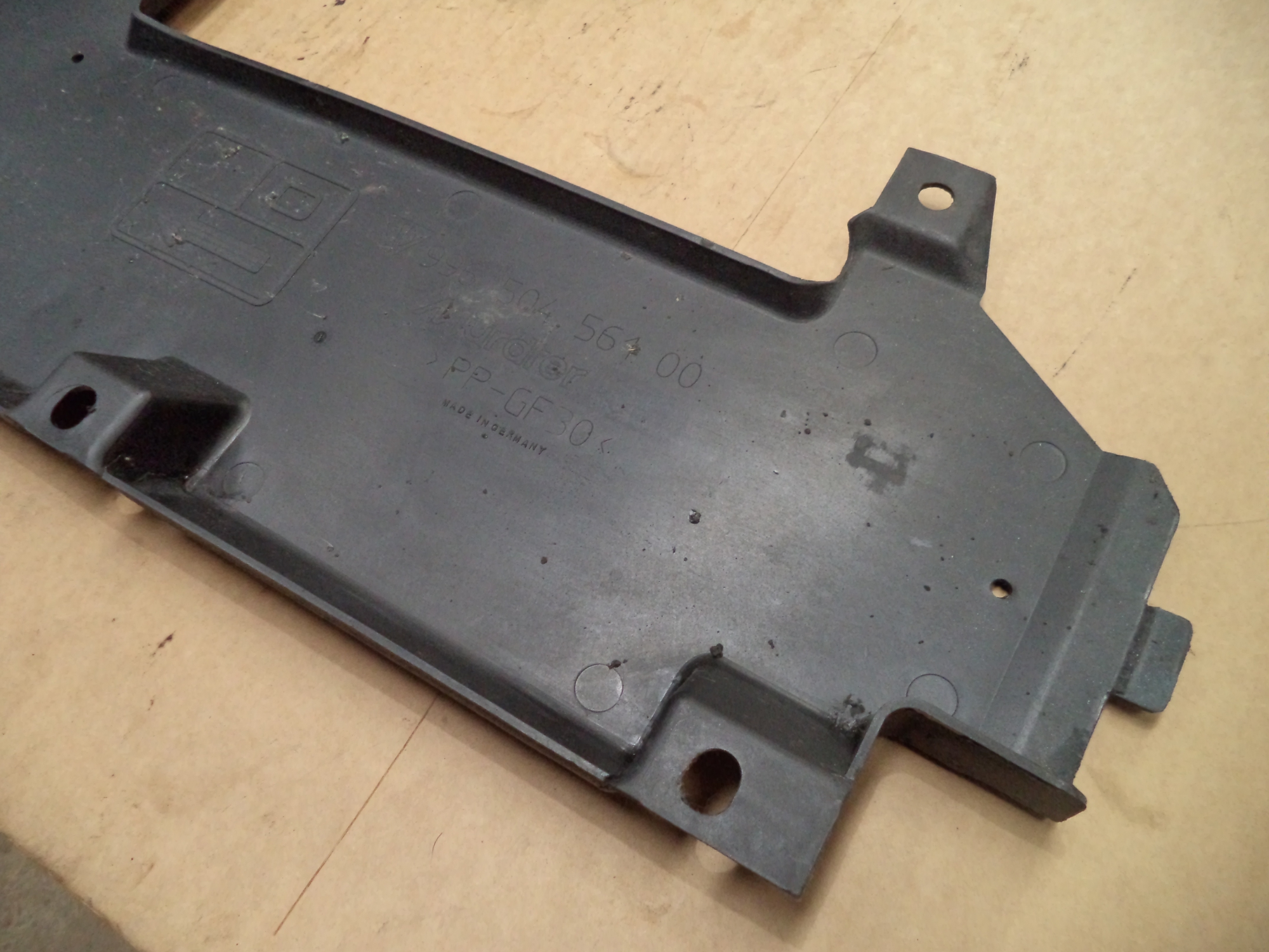 PORSCHE BOXSTER 986 UNDER TRAY .996 MIDDLE UNDER TRAY 99650456100 SUBST ...