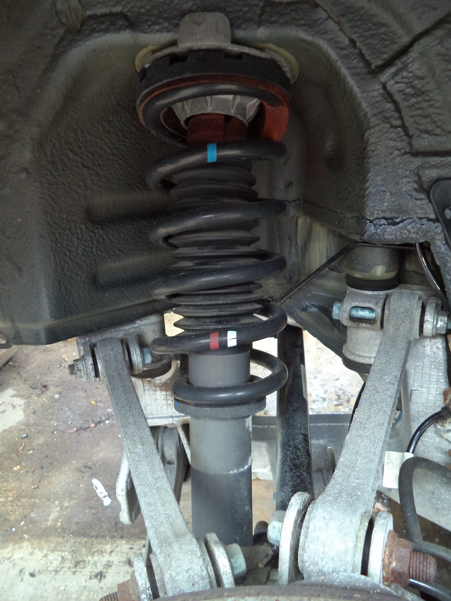 PORSCHE 997 O/S REAR TOP SUSPENSION ARM 99733104700 LX56EFN