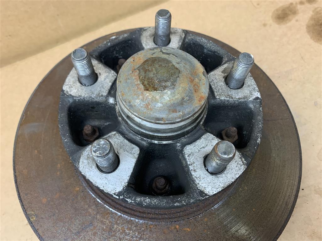 Porsche 944 Front Upright 944 Front Hub 944 Steering Knuckle Right Side ...