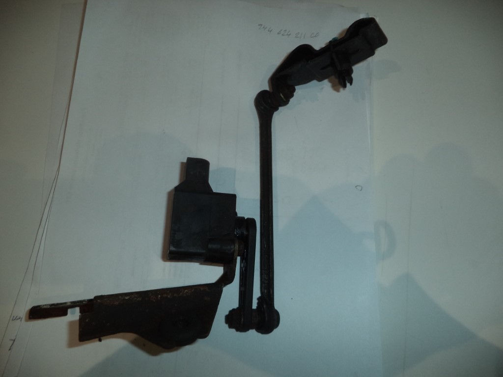 PORSCHE BOXSTER 986 HEADLIGHT LEVELLING SENSOR 996.631.121.00 MT(LUTON ...