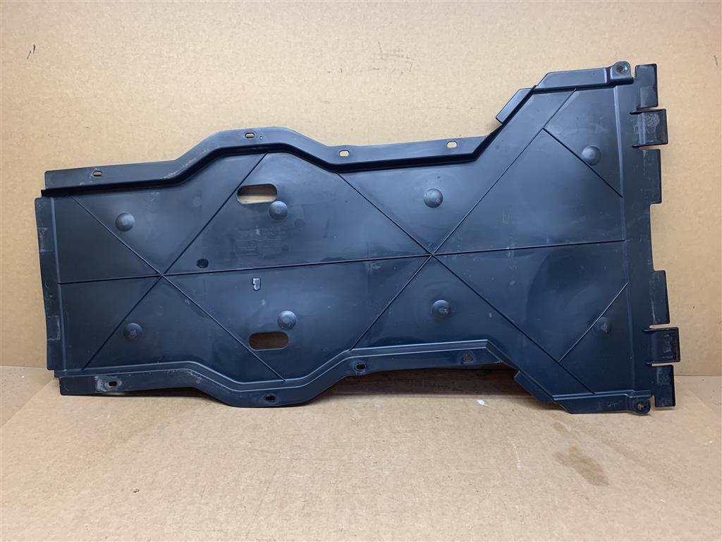 Porsche Boxster 987 Centre Undertray Middle Undertray P/n. 99750404300