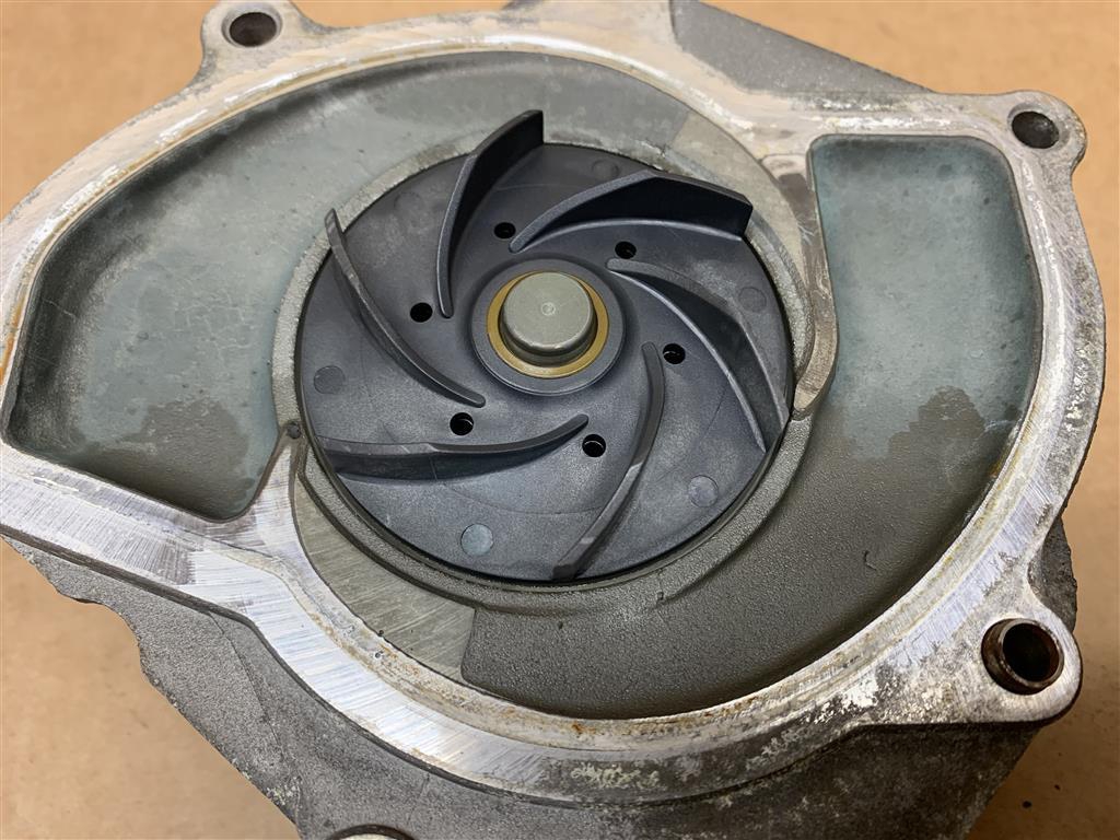 Porsche Boxster 986 2.7 Litre Water Pump P/n. 99610601153