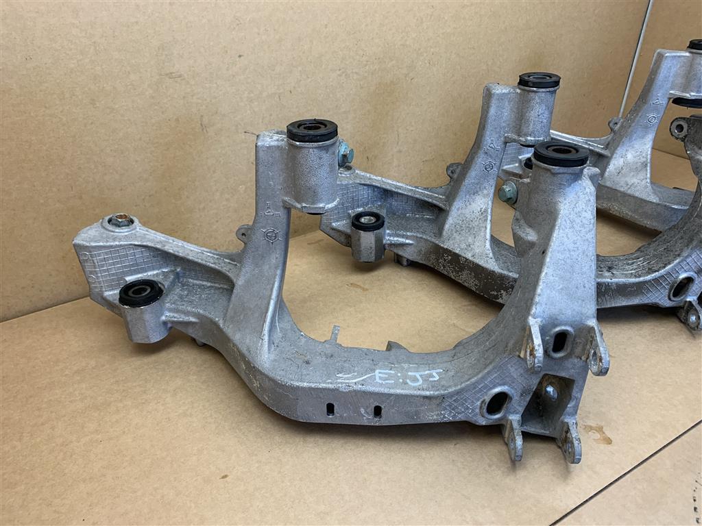 Porsche 996 Carrera Rear Suspension RHS Side Member Subframe 996331156Z0