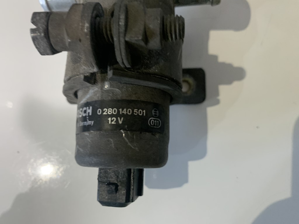 PORSCHE 944 Bosch Original Idle Control Valve 0280140501 0 280 140 501