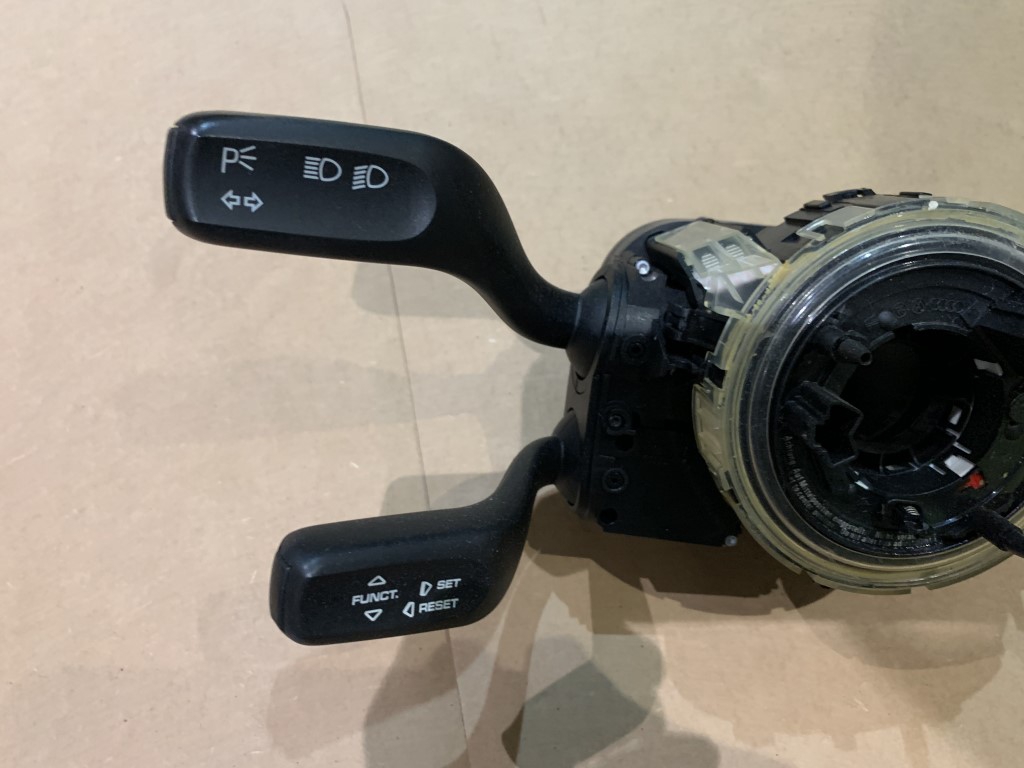 PORSCHE 997 COLUMN STALKS R21 CCY INTERIOR PARTS