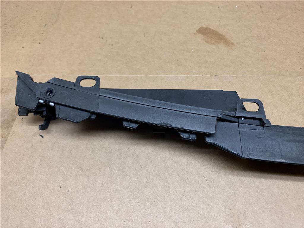 Porsche 996 Carrera 911 986 Center Retaining Strip Bumper Cover Support ...