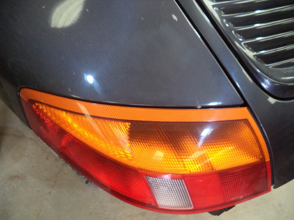 PORSCHE 911 996 PASSENGER SIDE REAR LIGHT S738 DGU MT 996 REAR LIGHT