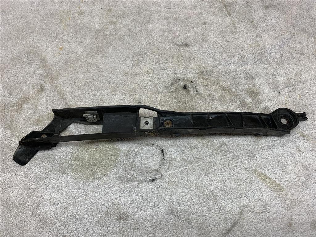 Porsche 996 Facelift Bumper to Wing Retaining Strip LEFT Side ...