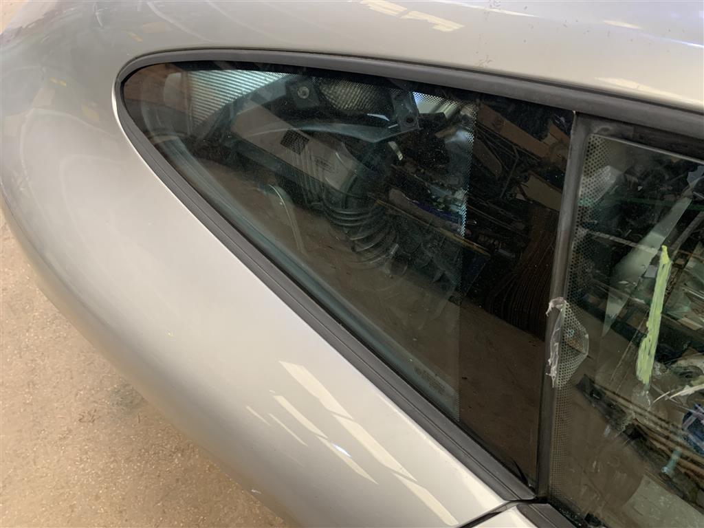 Porsche 996 Rear Quarter Window Right Side 996 Coupe Rear 1/4 Window O/S