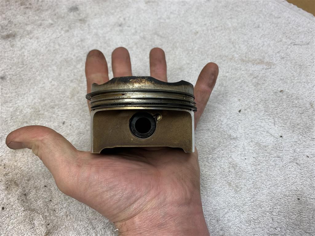 Ferrari 355 Piston Ferrari F355 Piston MAHLE Piston F355 One of Two ...