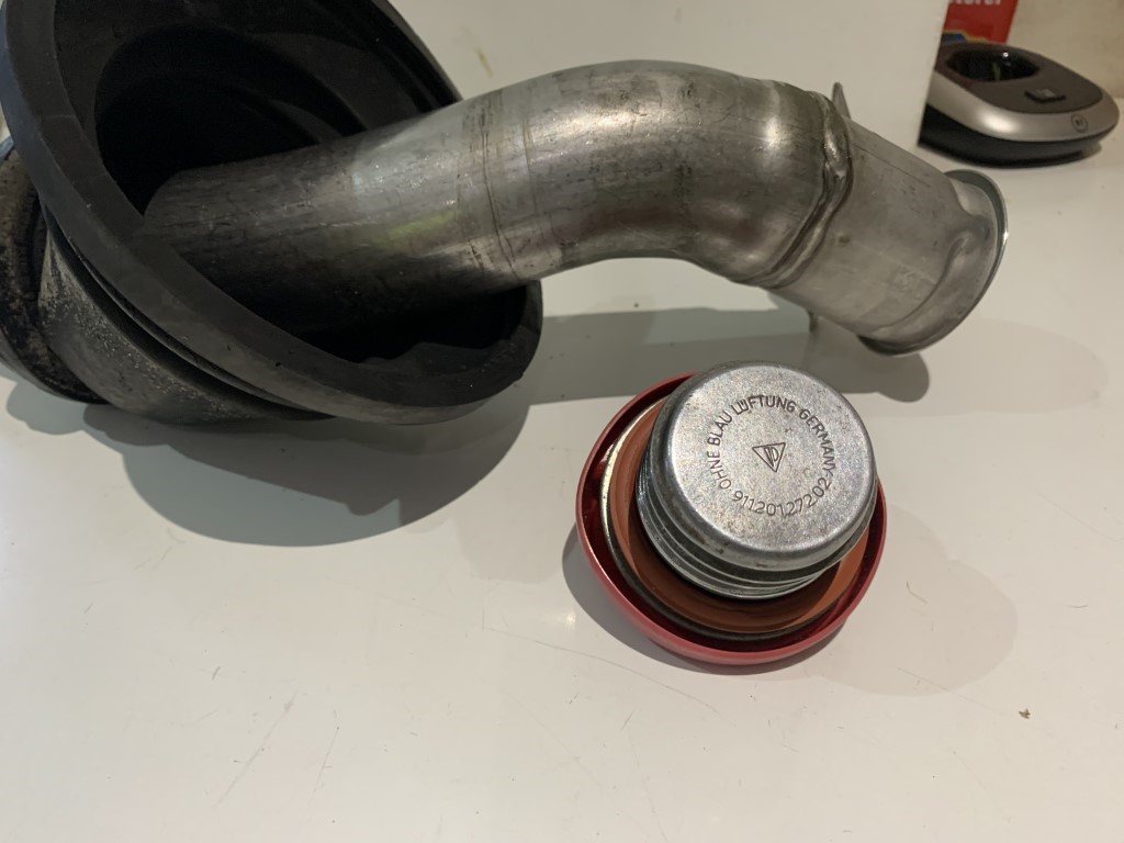 PORSCHE 911 3.2 FUEL FILLER NECK AND CAP 911.201.272.02 JJ