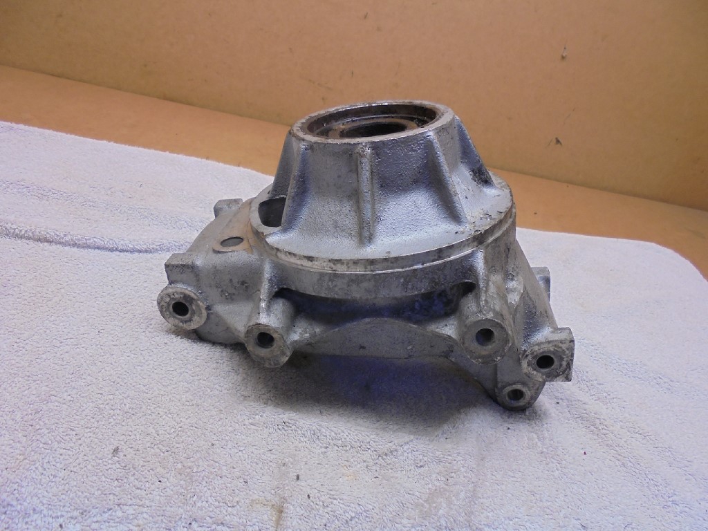 Ferrari F40 Rear Hub Carrier 151242 F40 Rear Hub Upright F40 Rear Hub ...