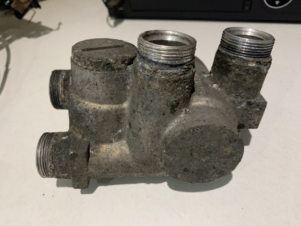 Porsche 911 930 Thermostat 9111071630R 93010701700 JJ