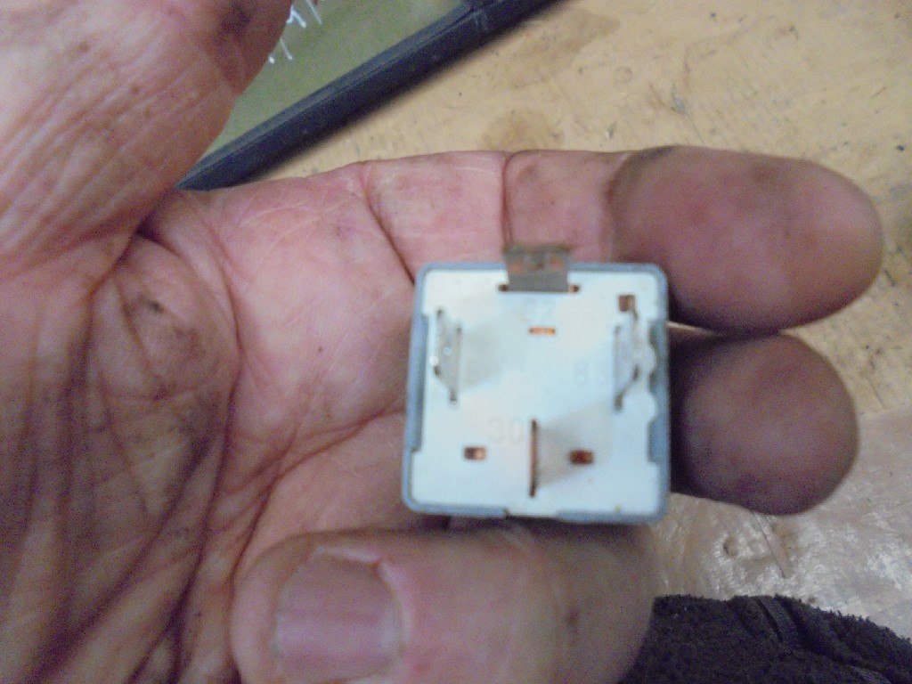 Porsche 964 C2 Cabriolet Tiptronic Multi Purpose Relay 141951253B ...