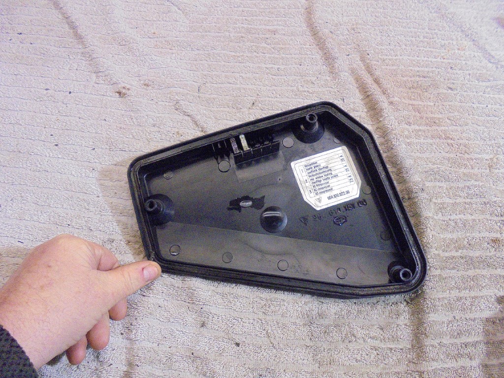 Porsche 964 3.6L RHD Cabriolet Engine Bay Fuse Box Lid 96461015100 ...