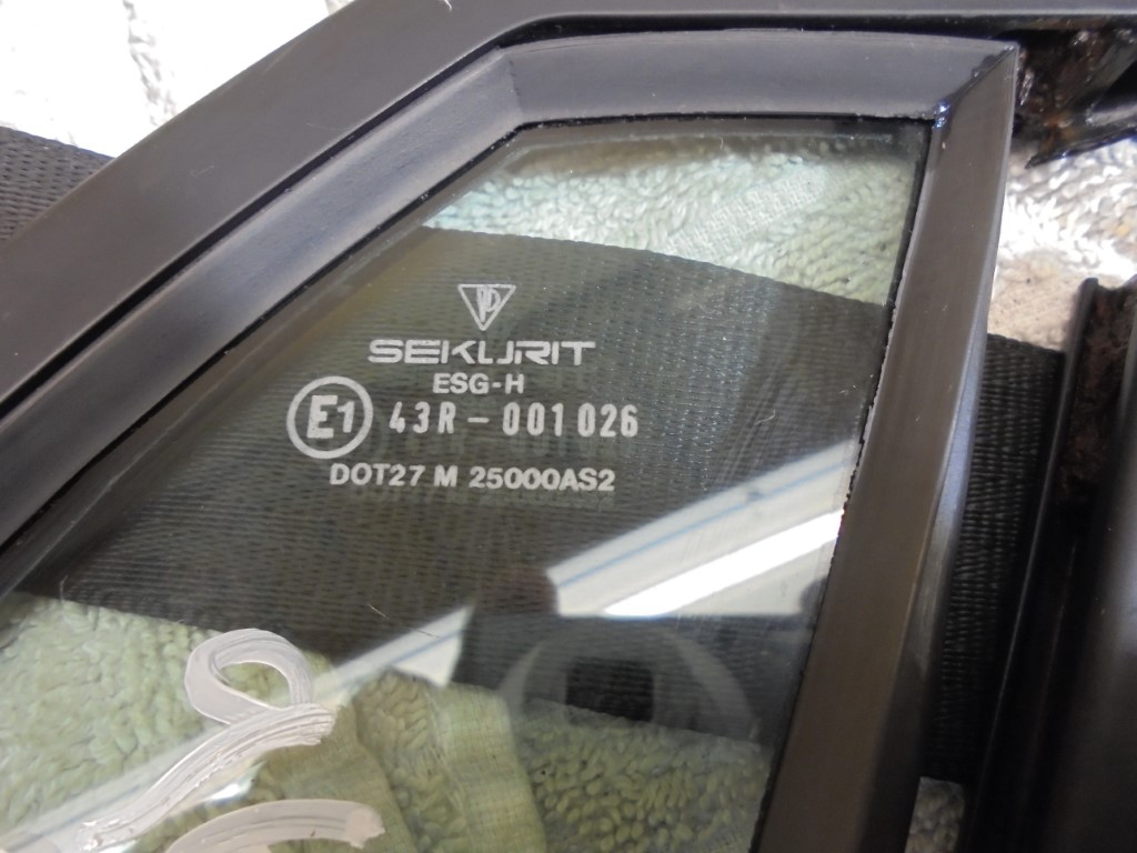 Porsche 911 964 Cabriolet Left Side Door Quarter Glass and Seal 911 964 ...