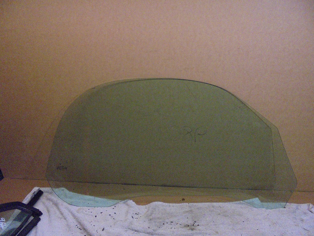 Porsche 986 Boxster Left Side Door Window Glass T808VVW 986 N/S Door ...