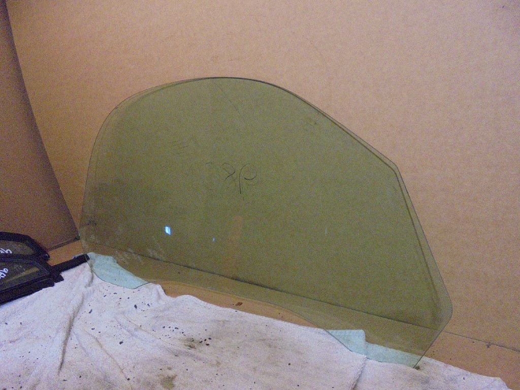 Porsche 986 Boxster Left Side Door Window Glass T808VVW 986 N/S Door ...