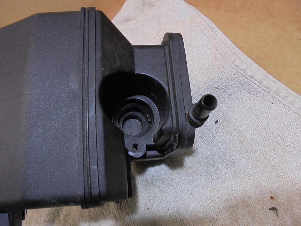 Porsche 986 Boxster Fuel Vapour Charcoal Canister 99620122105 986 Fuel ...