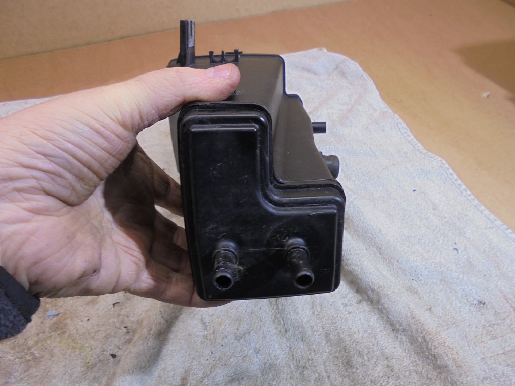 Porsche 986 Boxster Fuel Vapour Charcoal Canister 99620122105 986 Fuel ...